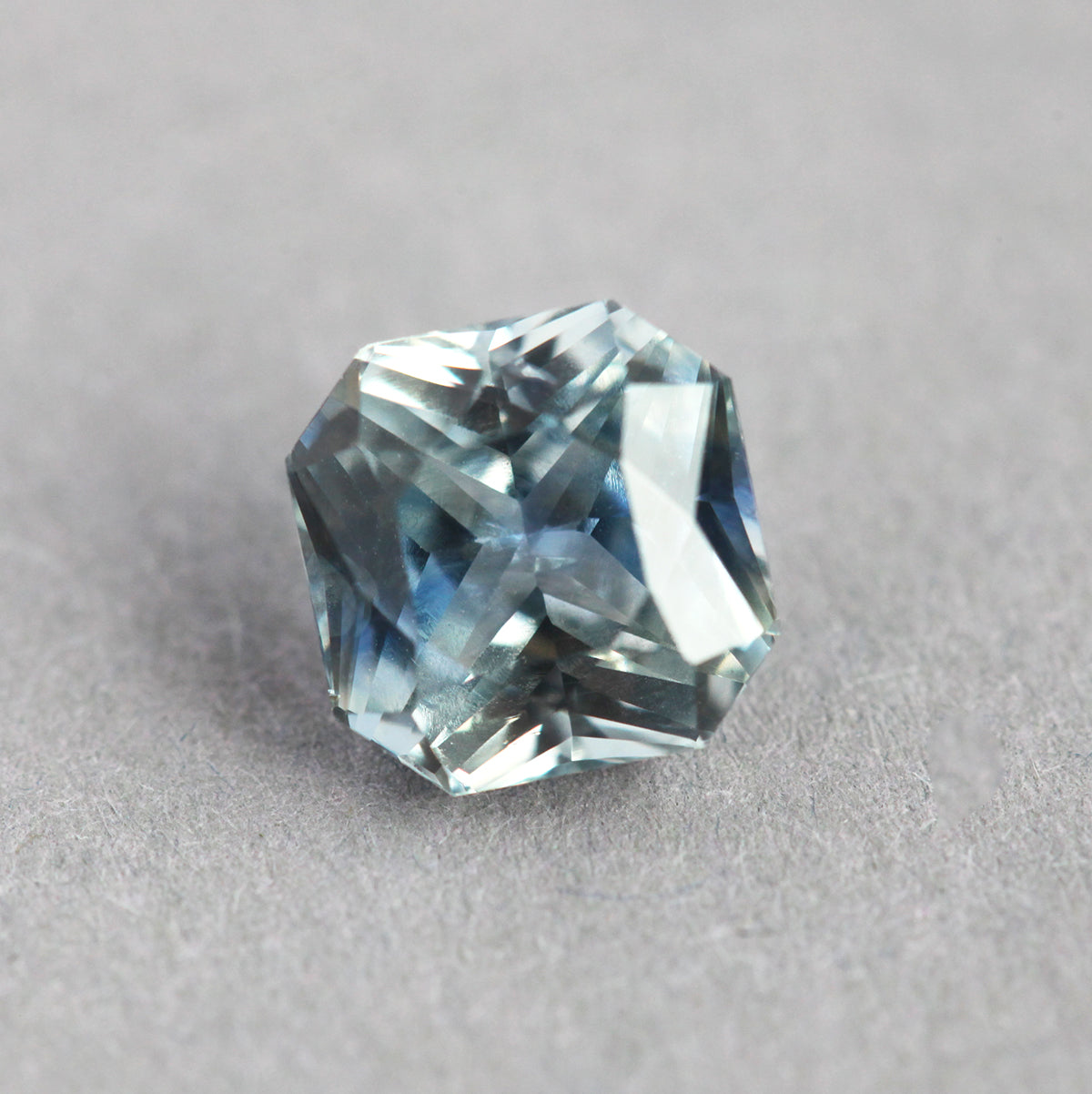 Loose 3.19 ct Octagon Blue and Yellow Sapphire – Capucinne